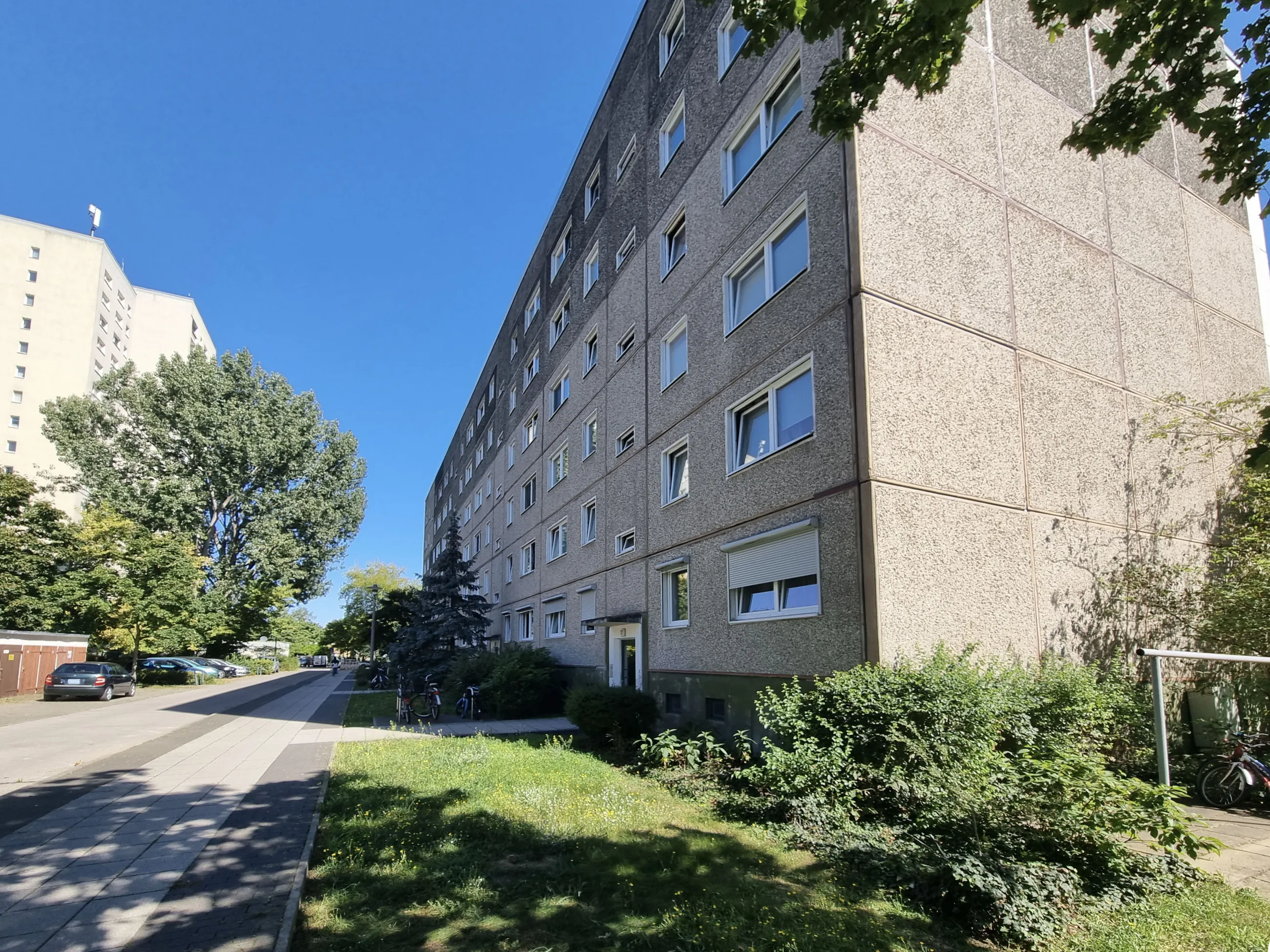 Facade renovation for WBS 70 buildings | FH Potsdam